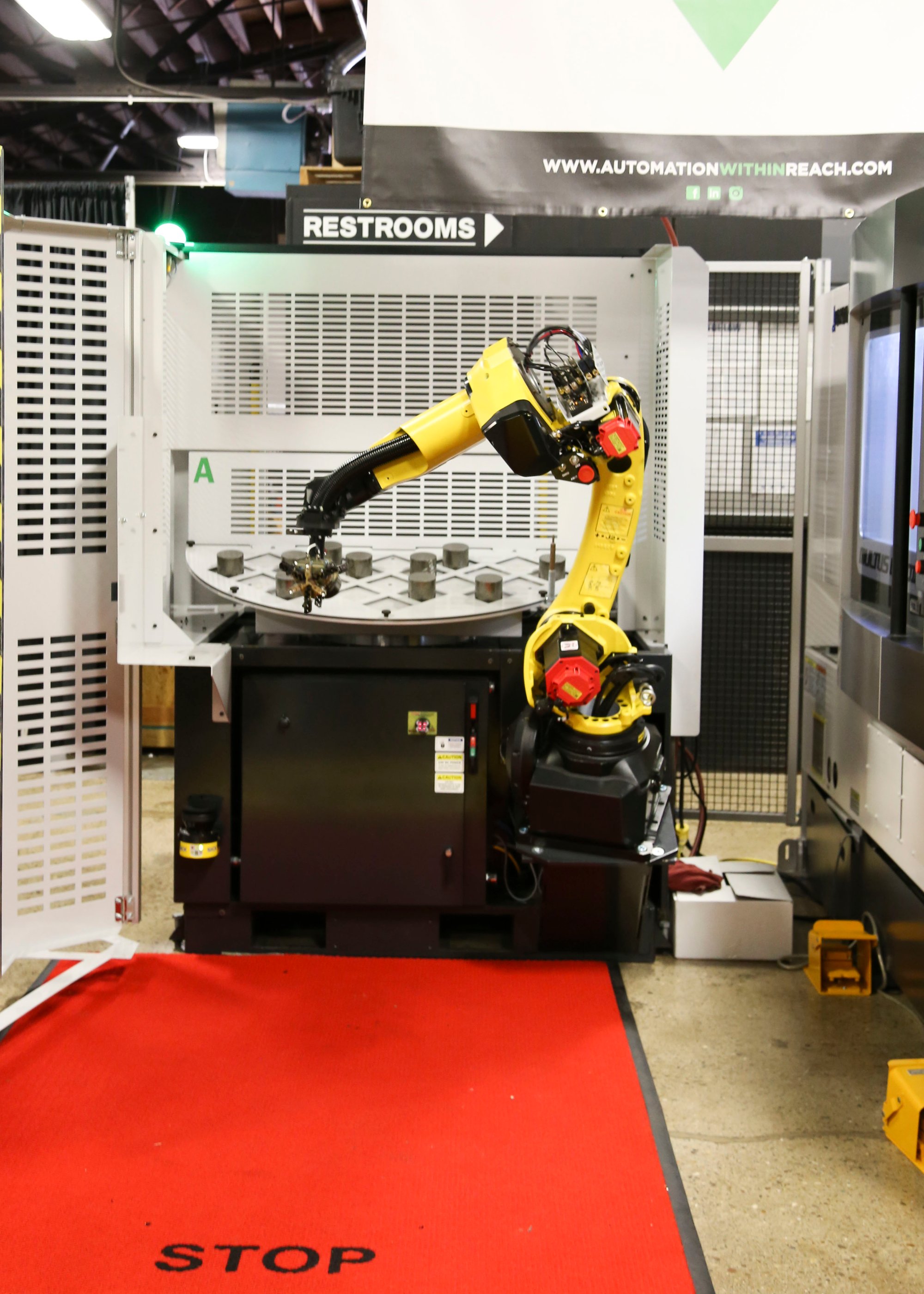 RC Series Rotary Machine Tending | Automation Within Reach